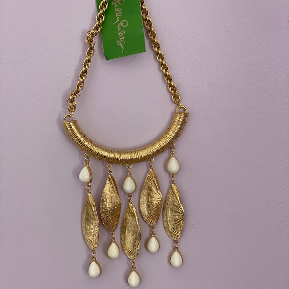 Lilly Pulitzer | Jewelry | Lilly Pulitzer She Shells Necklace | Poshmark
